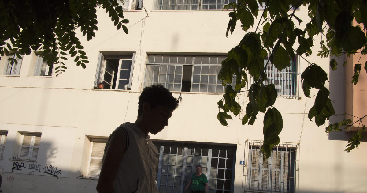 Lone refugee children go from homelessness in Greece to new lives ...