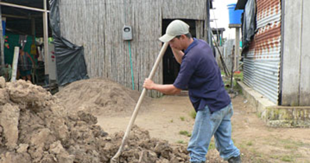 Fresh violence forces locals to flee eastern Colombia's Arauca region ...