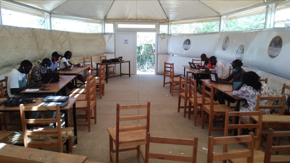 Refugee students aim higher in pursuit of academic dreams | UNHCR US