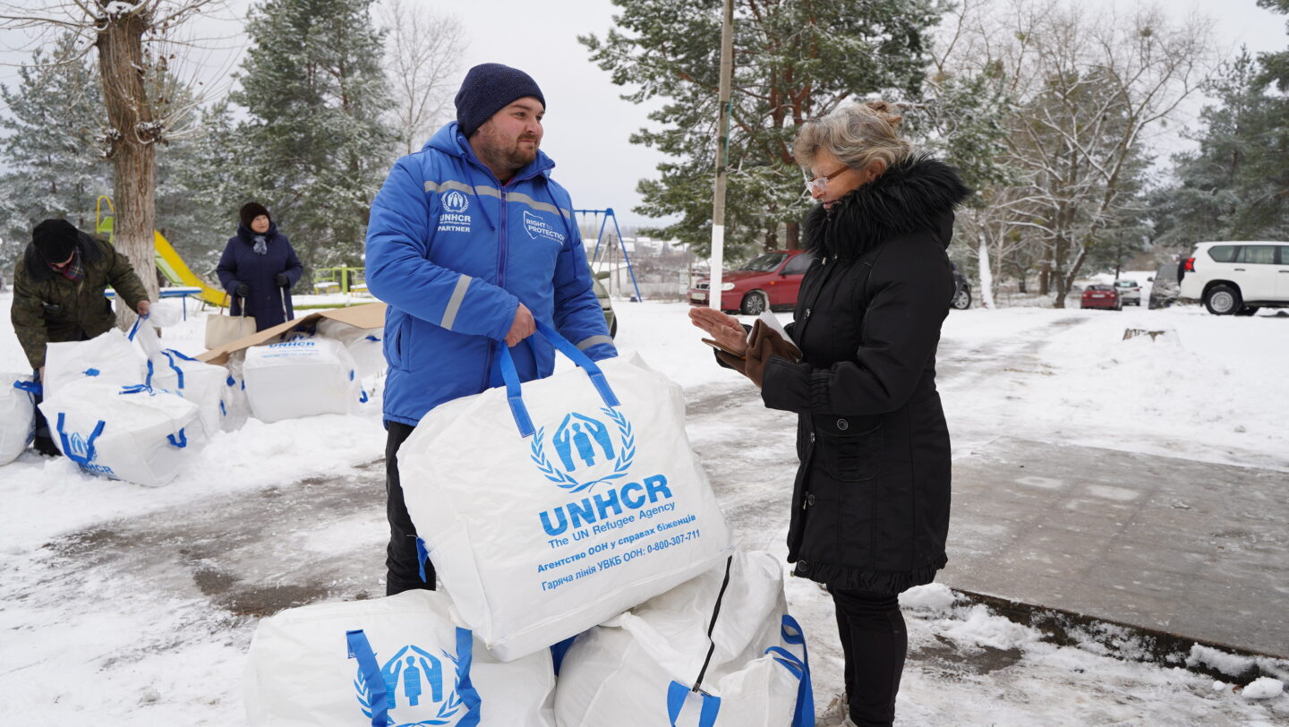 Second winter with war: how UNHCR helps to keep homes warm and hope ...