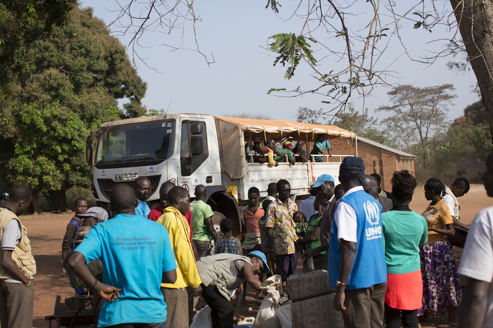 Some 20,000 Sudanese refugees converge at South Sudan border | UNHCR US