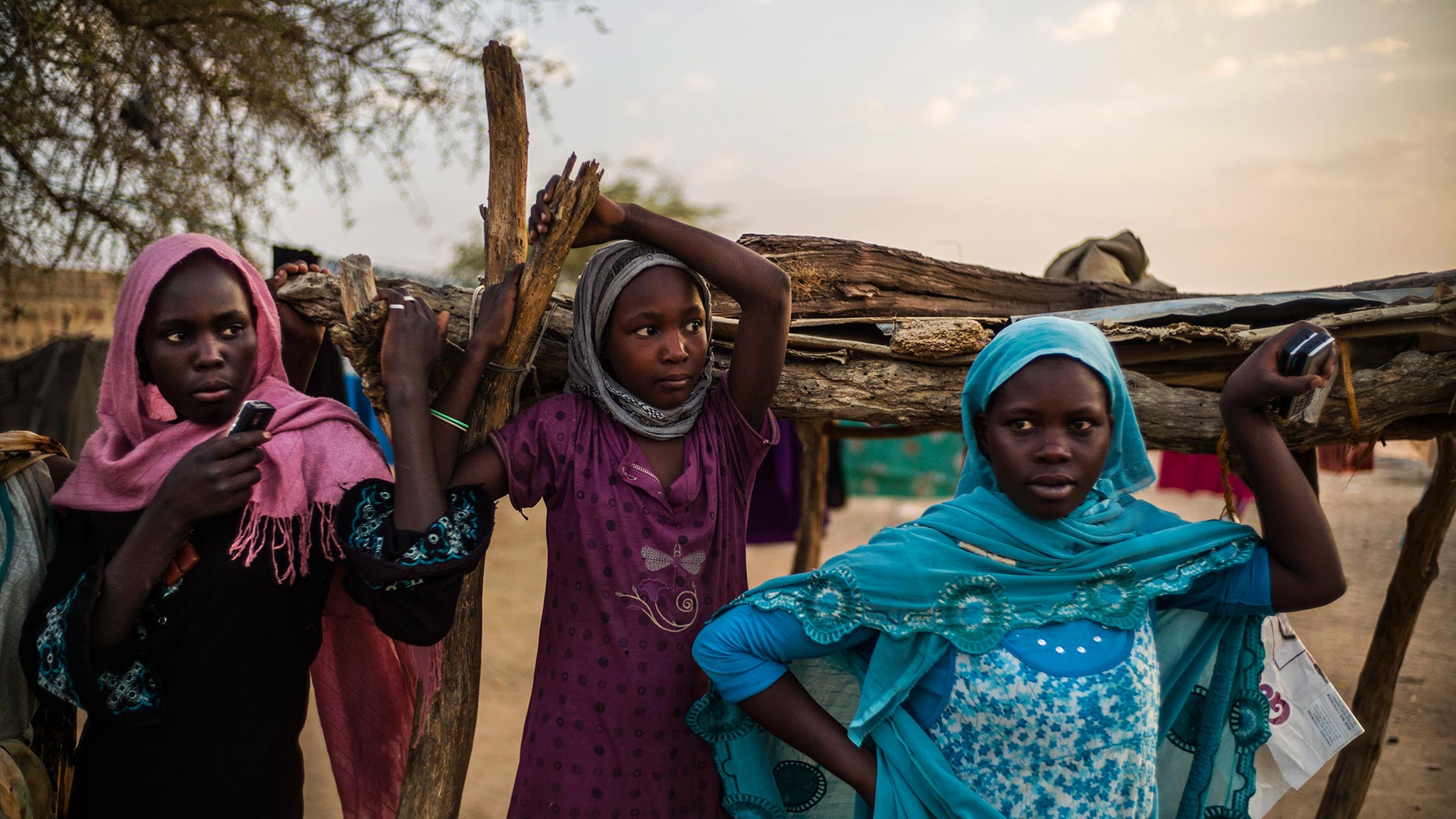 A risky quest for food | UNHCR US