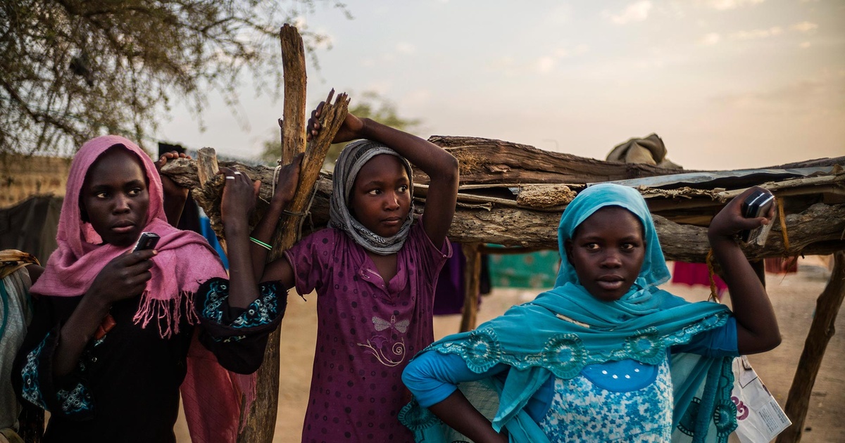 A risky quest for food | UNHCR US